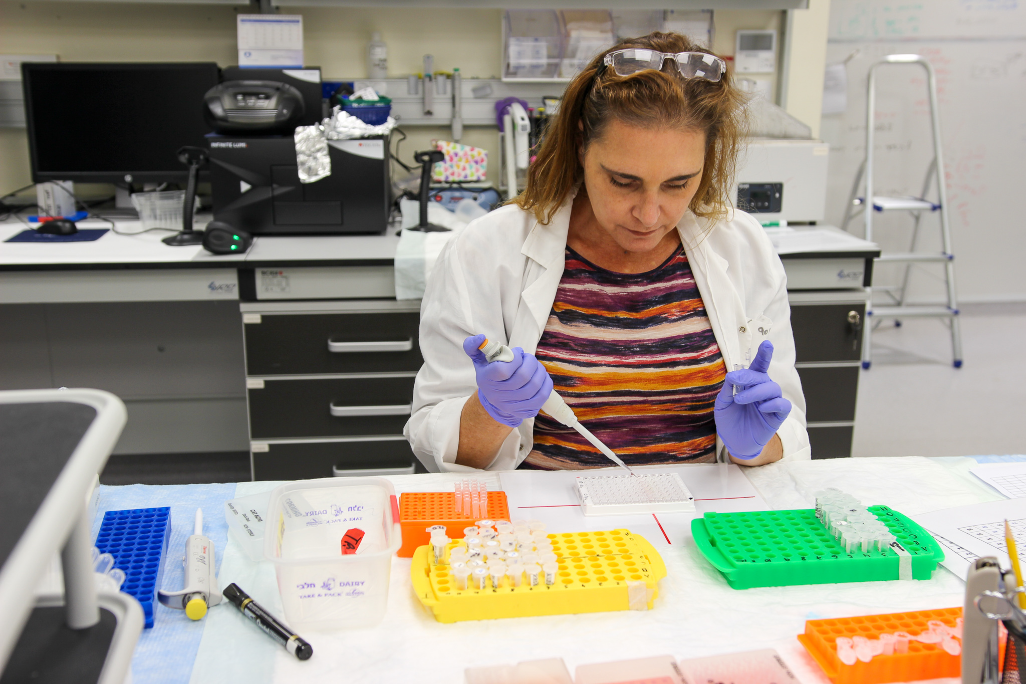 Hormonal Lab - Ruth Feldman Lab